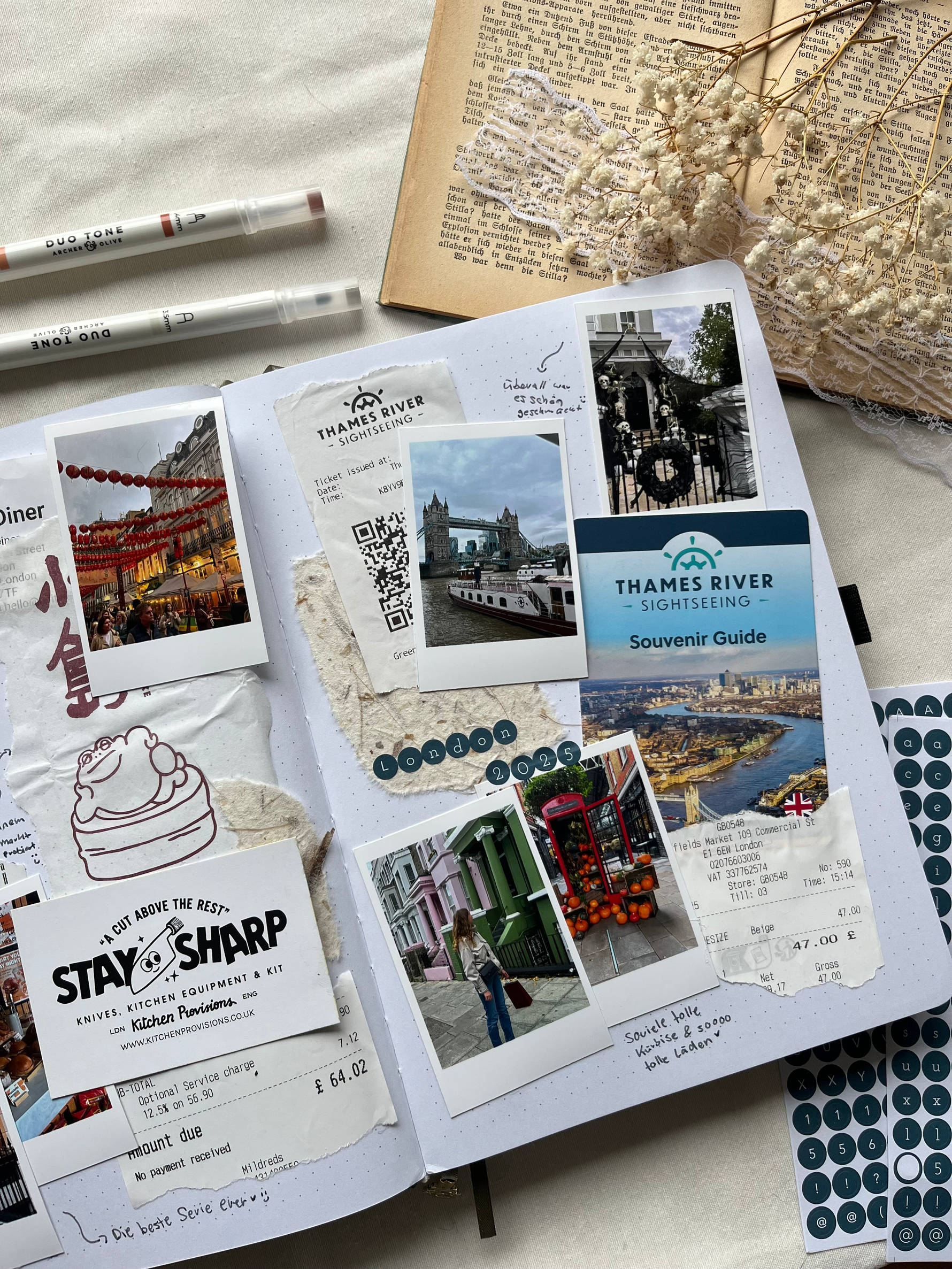 Scrapbook Guide: How to Create Your First Scrapbook Page Step by Step ...